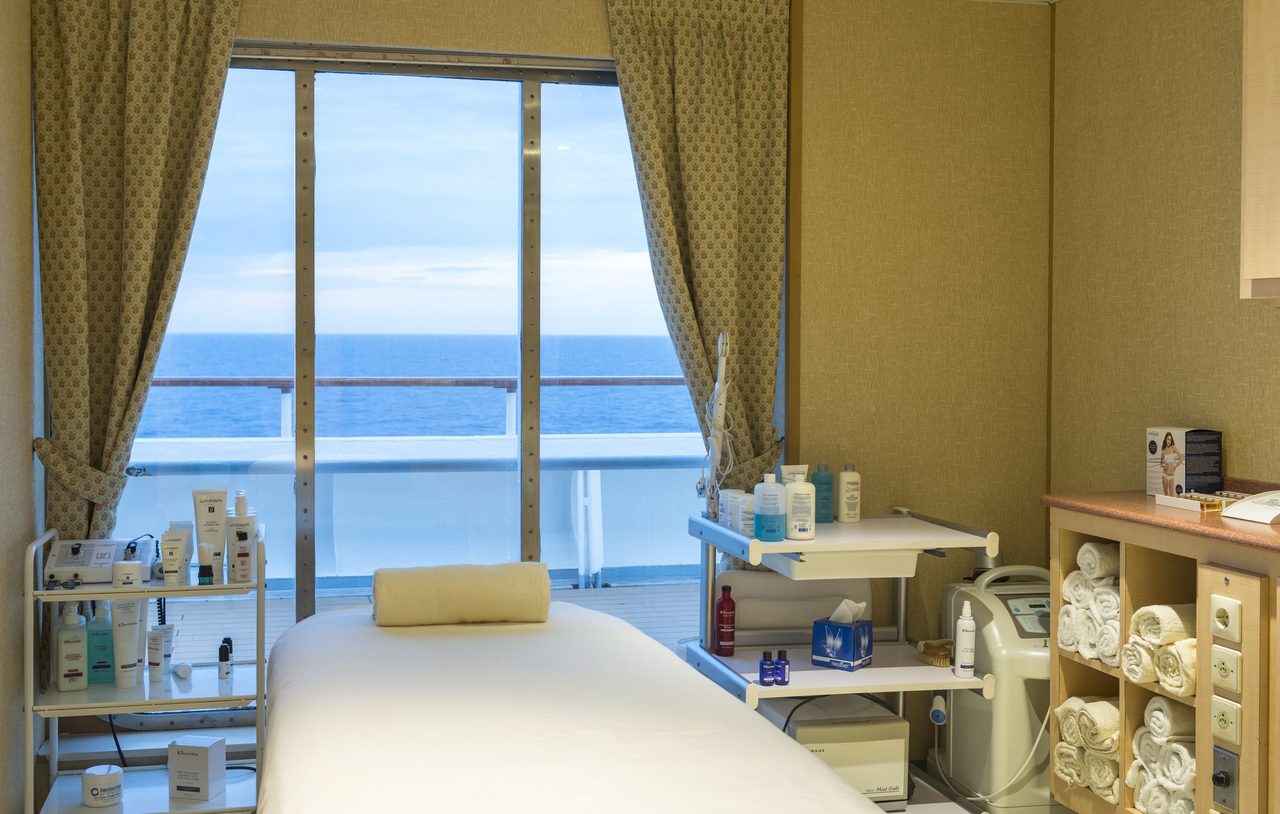 Zenith, Pullmantur Cruises, Najděte svoji loď snů, Plavby lodí po celém ...